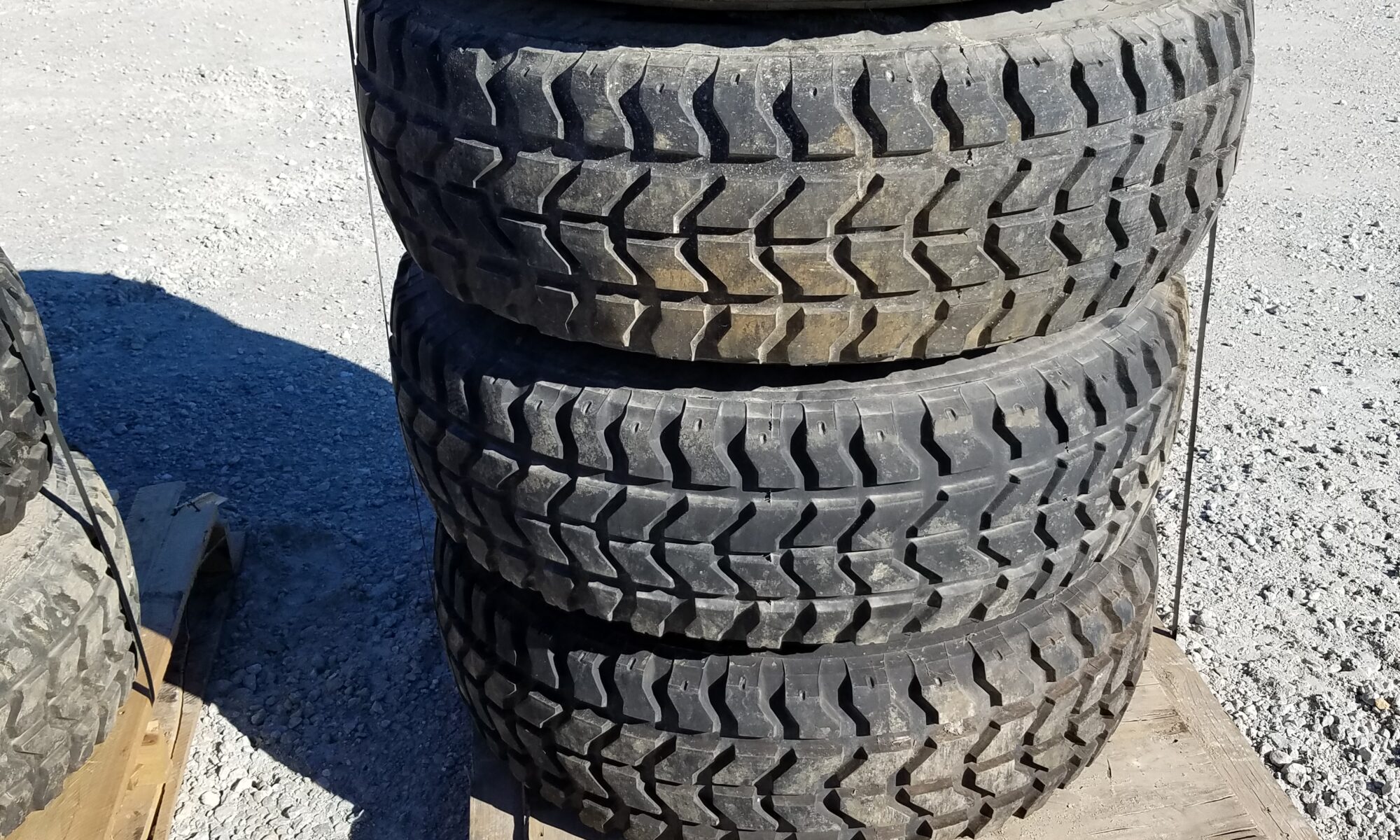 HUMVEE TIRE SET – Indiana Army Surplus